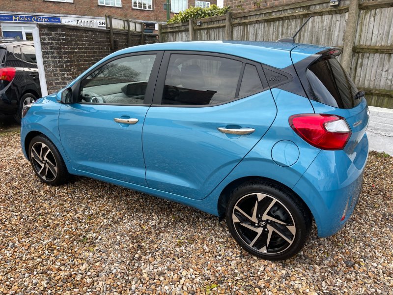 Used 2022 Hyundai i10 1.0 MPi Premium 5dr for sale in Littlehampton ...